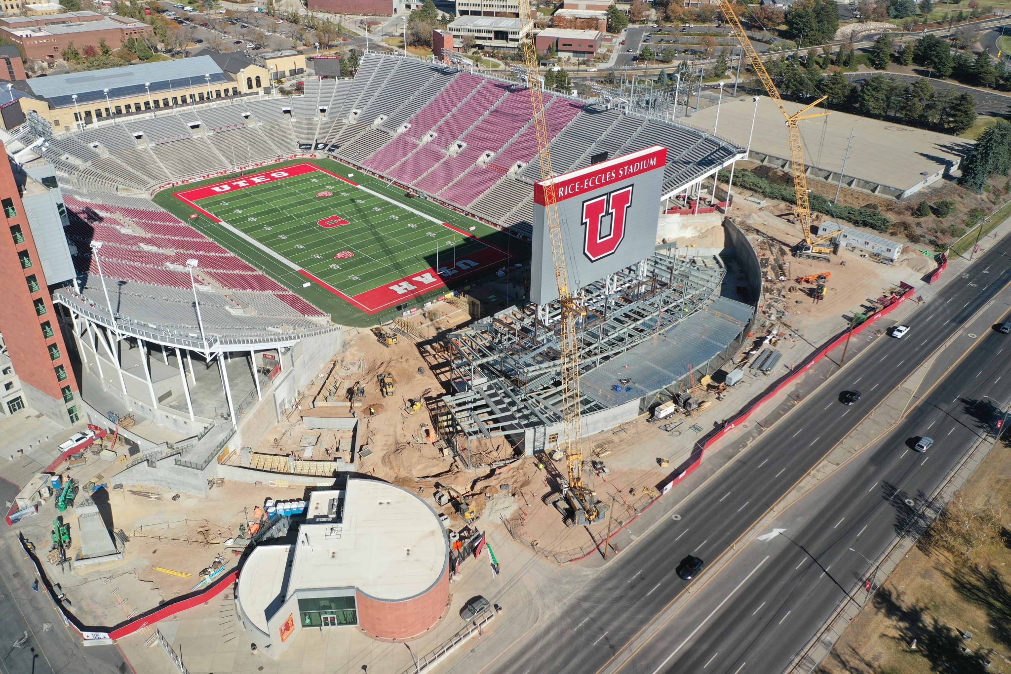 Ken Garff Red Zone at Rice-Eccles Stadium – Construction Management